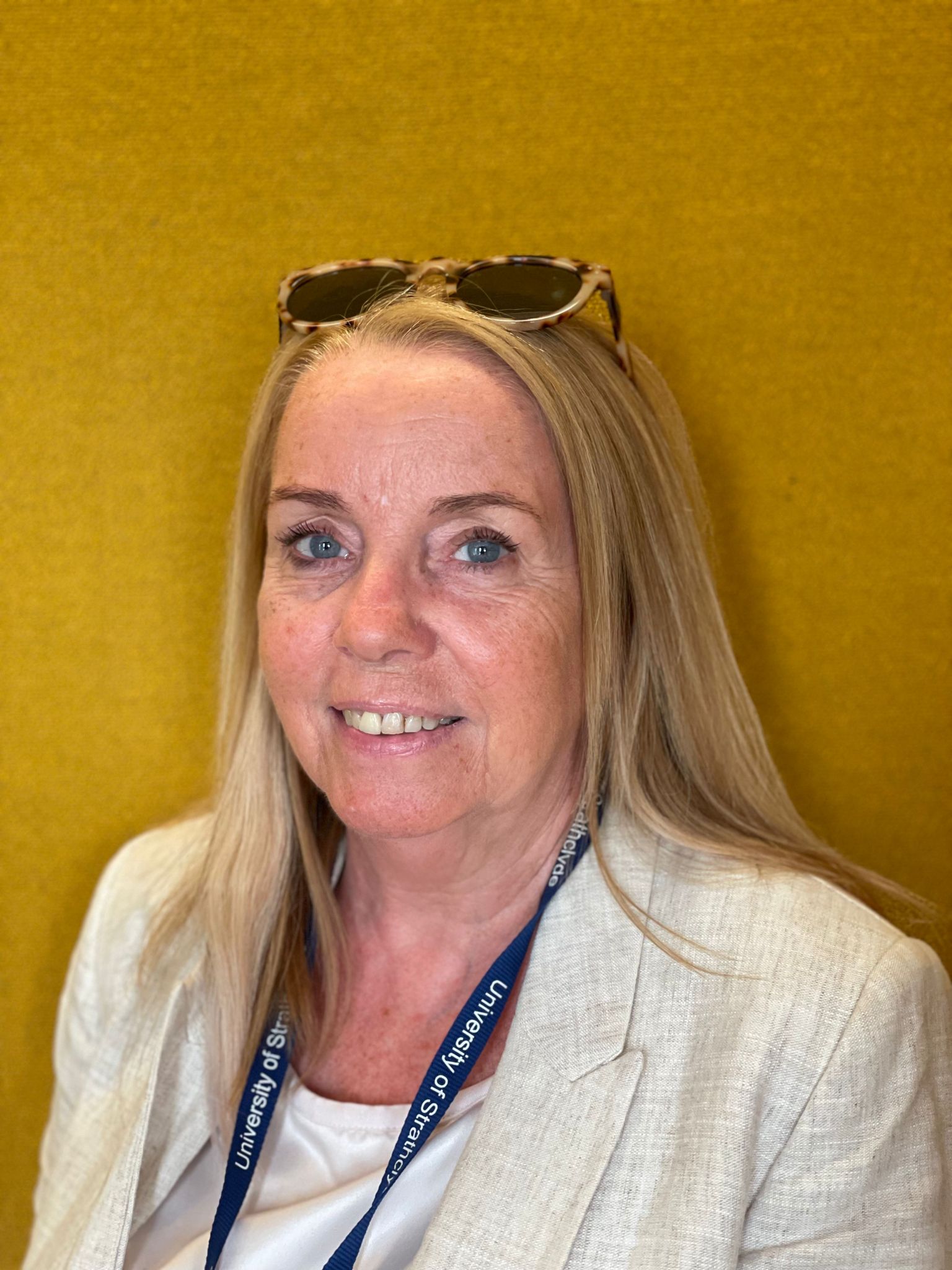 Karen Ralston's Instagram, Twitter & Facebook on IDCrawl